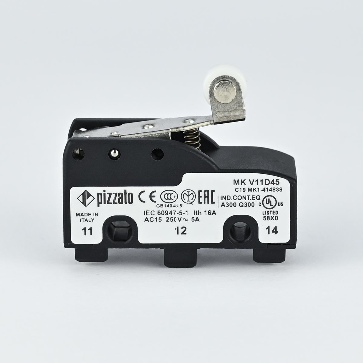 MICRO SWITCH WITH SHORT ROLLER LEVER D45 PIZZATO – Creative Automation